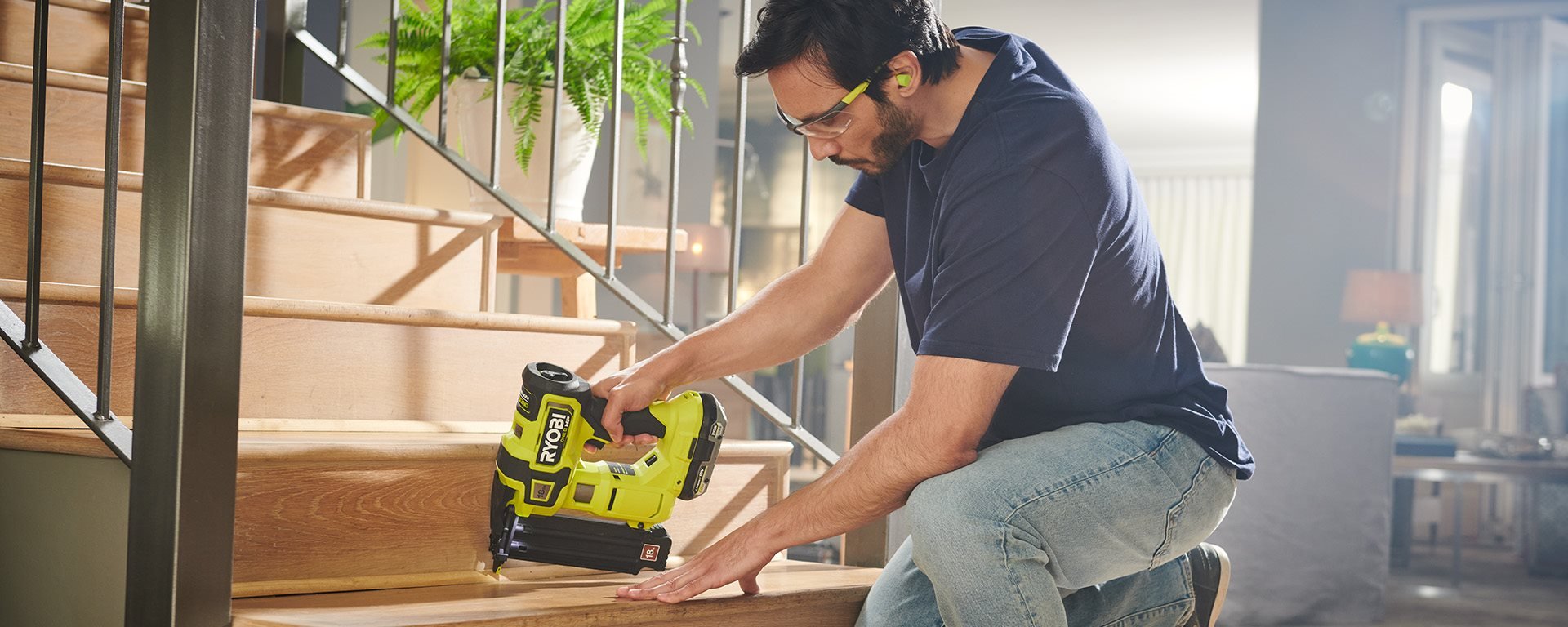 Wat is een tacker? Lees hier alles over de tacker - RYOBI